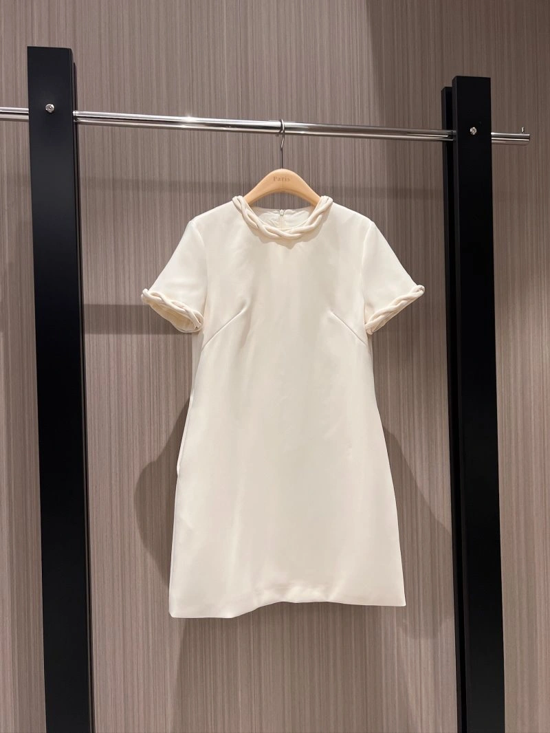 Unclassified Brand Dress