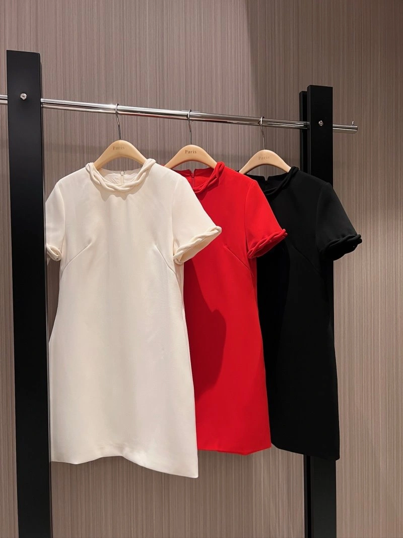Inexpensive Unclassified Brand Dress