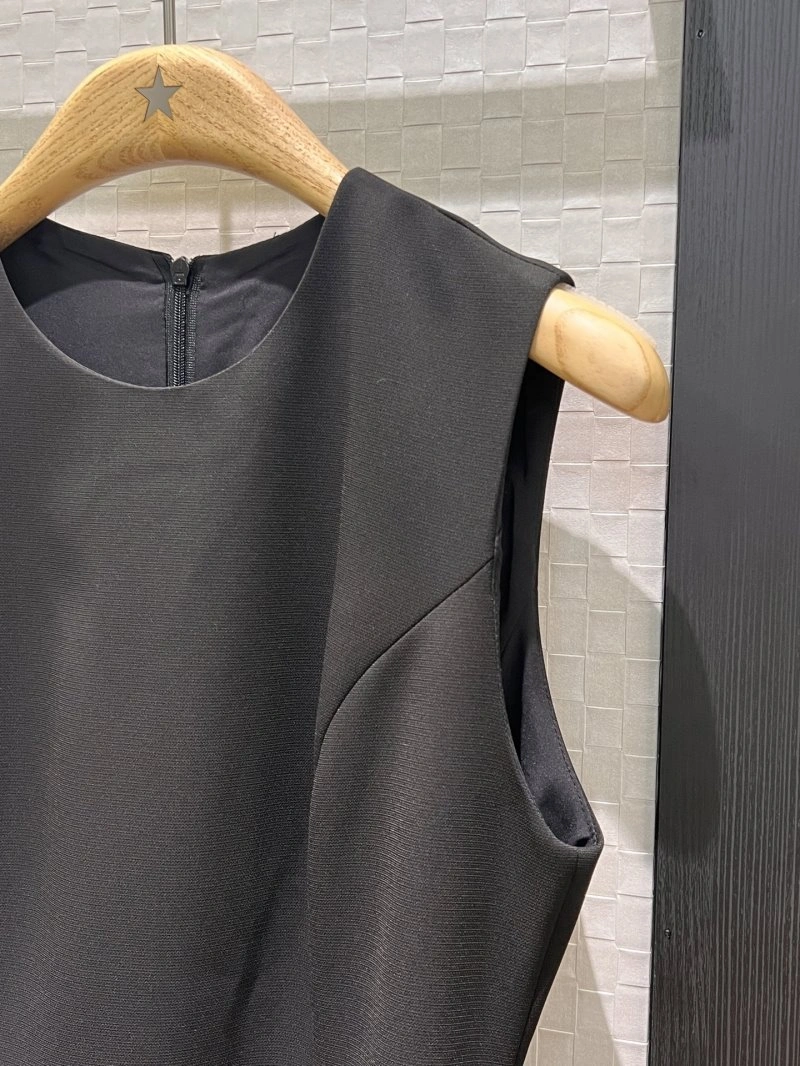 Real Unclassified Brand Dress