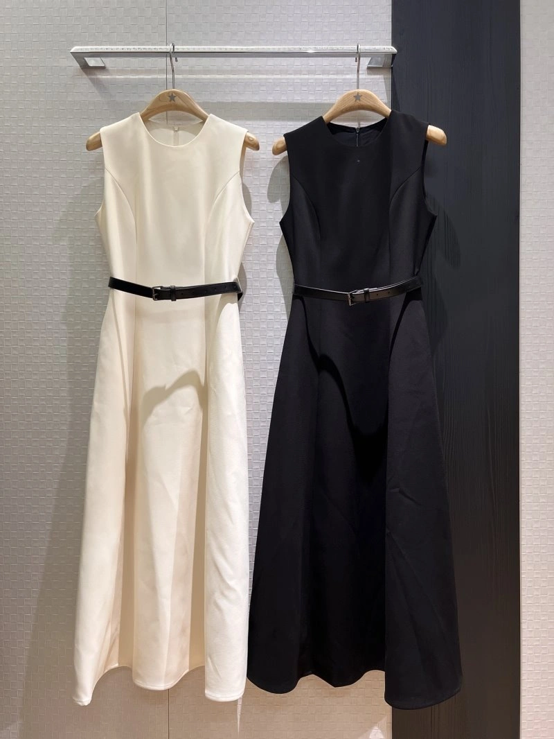 Real Unclassified Brand Dress