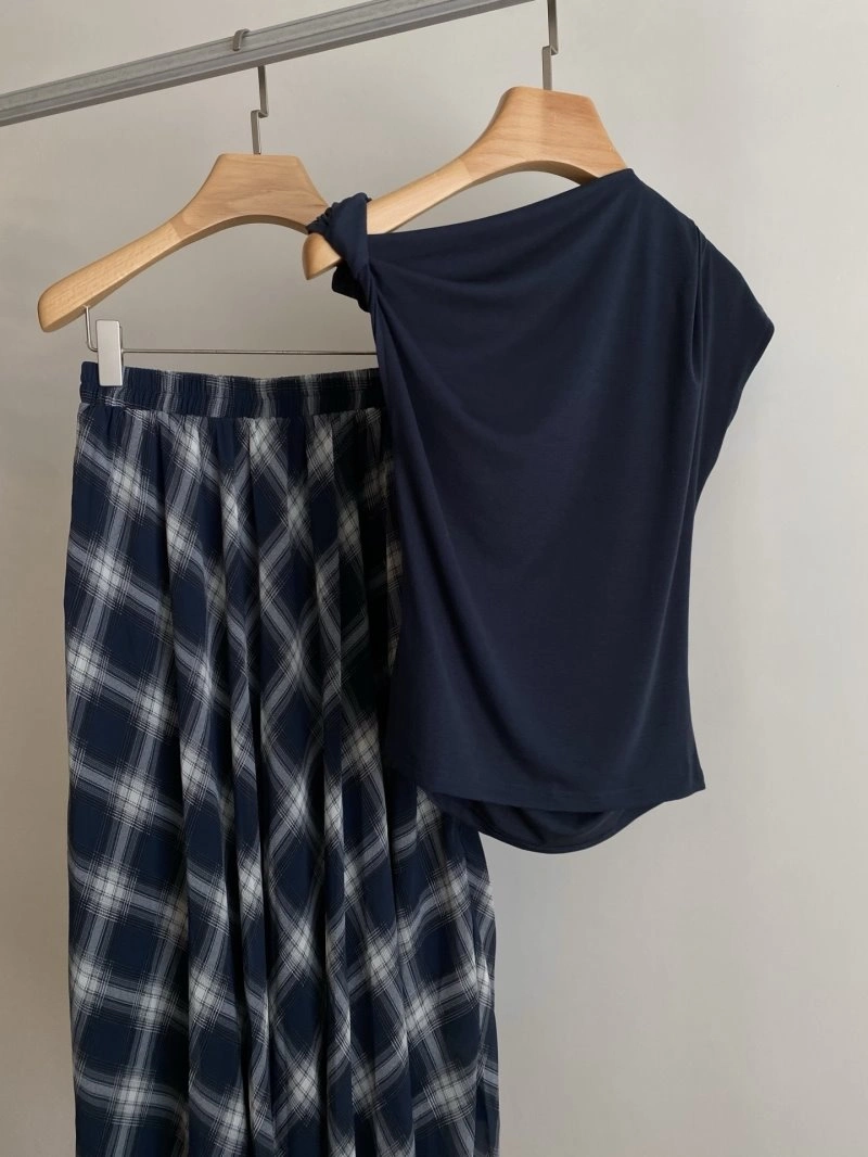 Bargain Unclassified Brand Dress