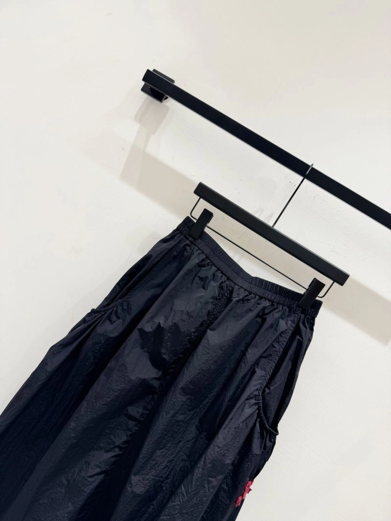 Indistinguishable Unclassified Brand Dress