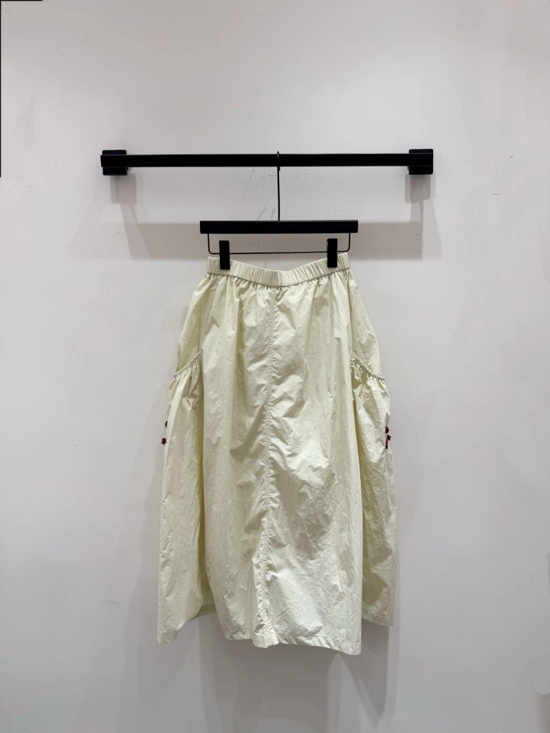 Indistinguishable Unclassified Brand Dress