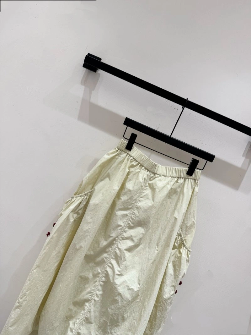 Indistinguishable Unclassified Brand Dress