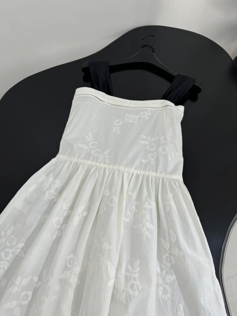 High accuracy Unclassified Brand Dress