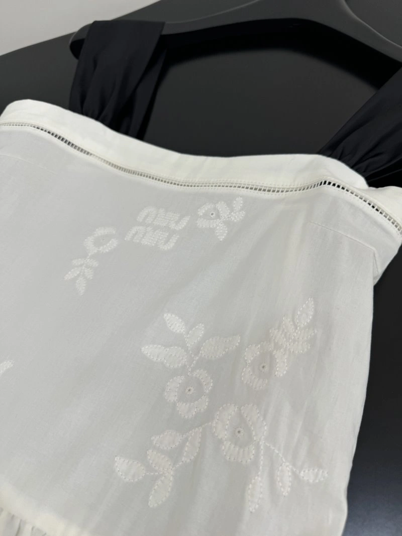 High accuracy Unclassified Brand Dress