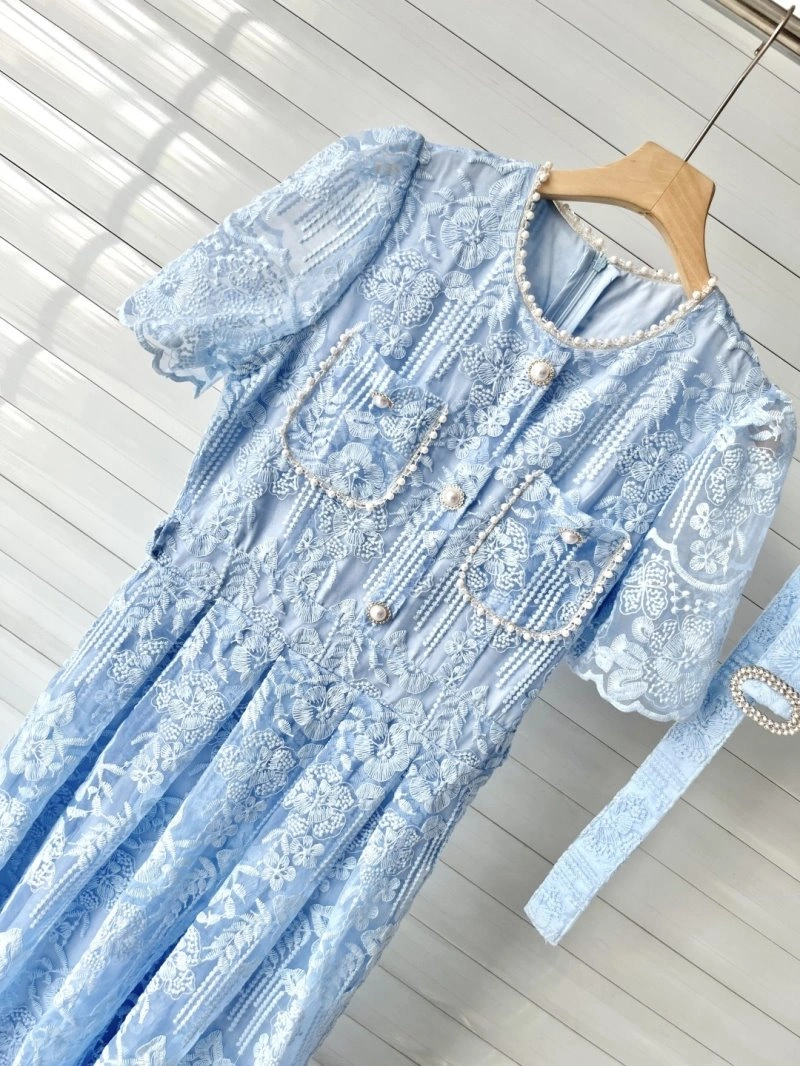 Indistinguishable Unclassified Brand Dress
