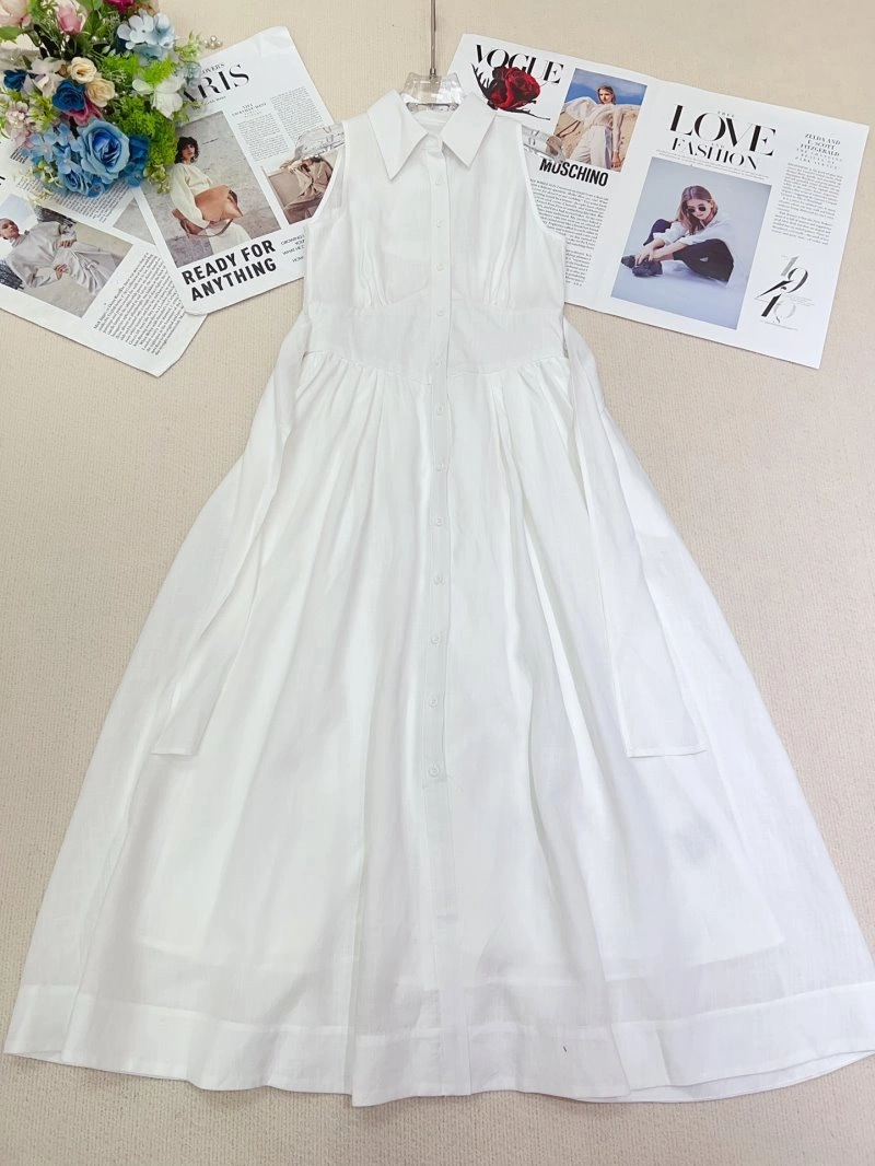 Genuine Unclassified Brand Dress