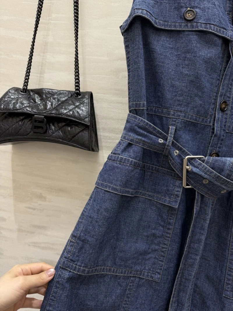 Value-priced Unclassified Brand Dress