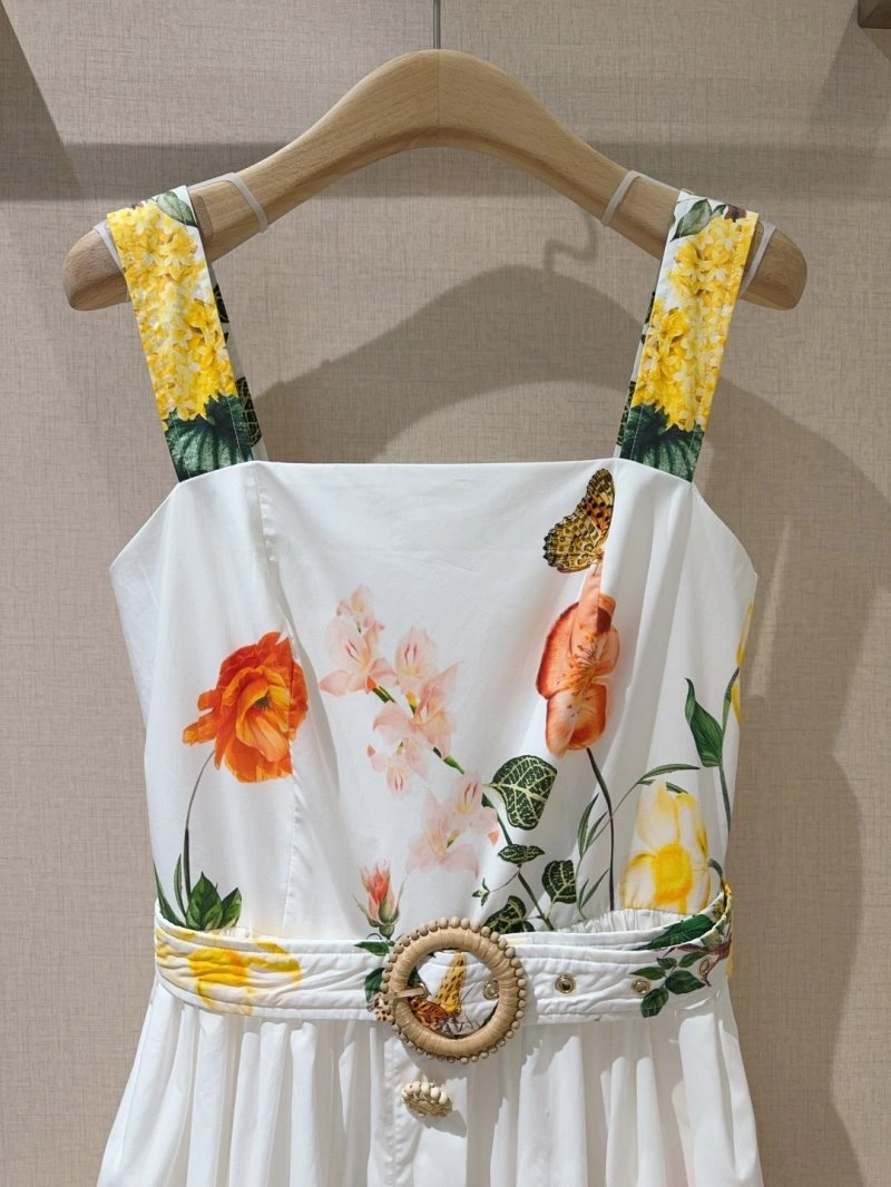 Cut-rate Unclassified Brand Dress