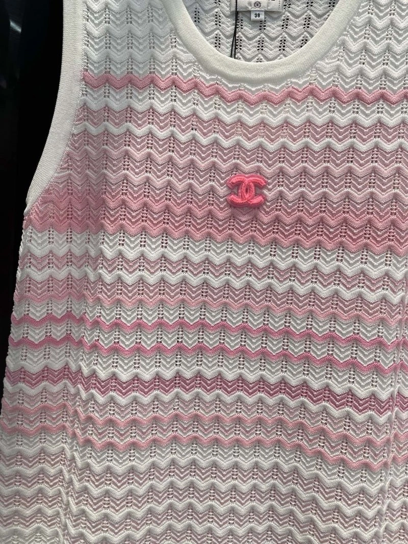 Indistinguishable Unclassified Brand Dress