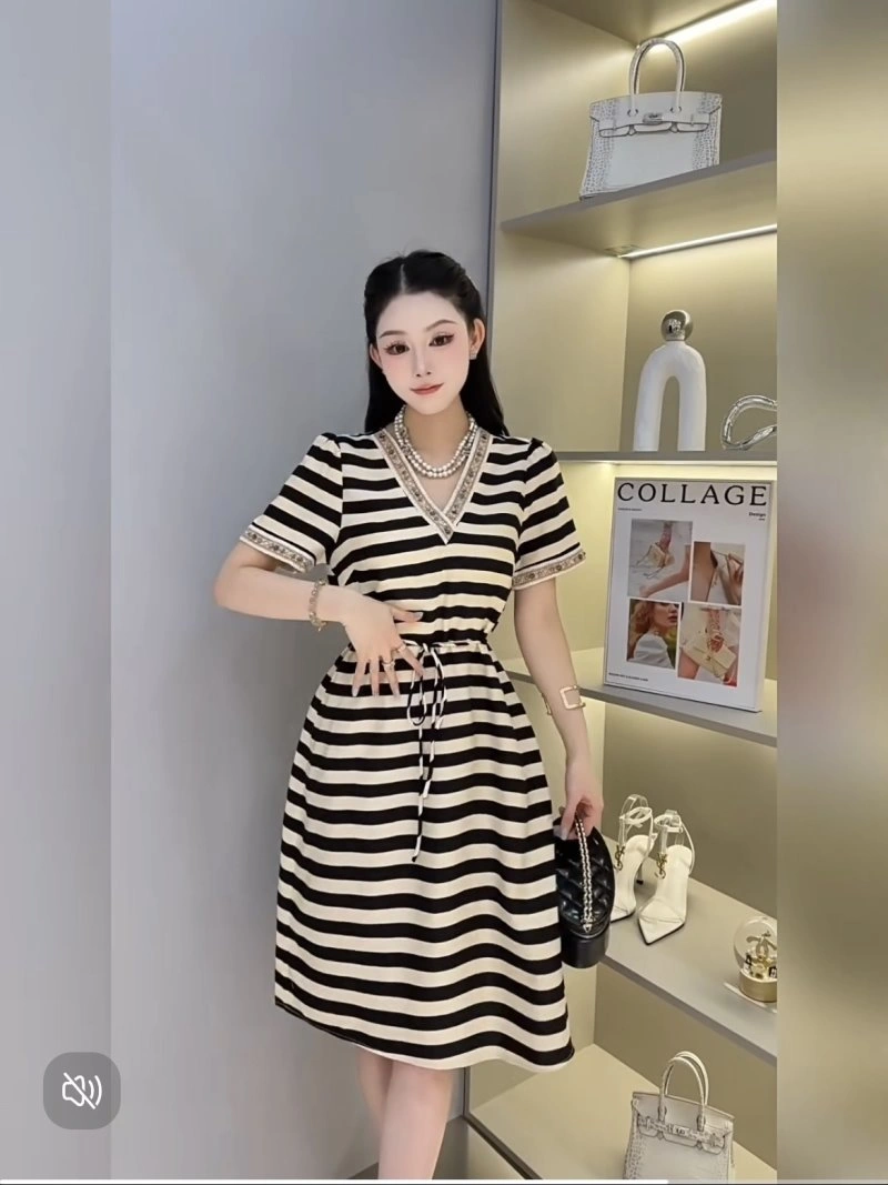 Unclassified Brand Dress