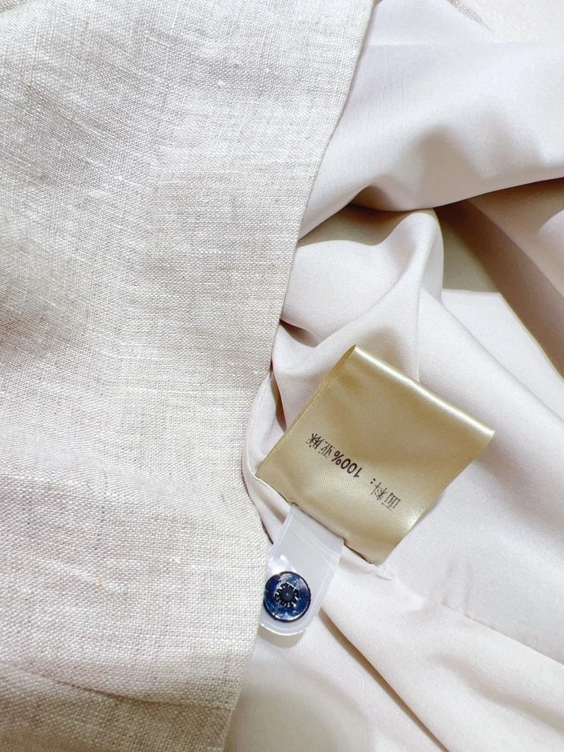 Indistinguishable Unclassified Brand Dress