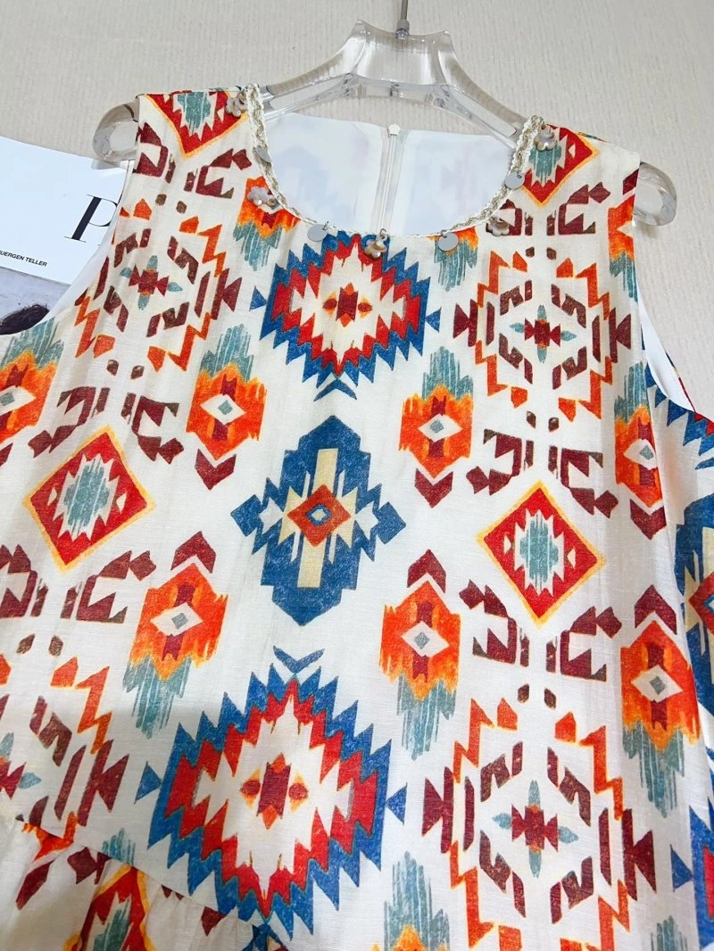Discounted Unclassified Brand Dress