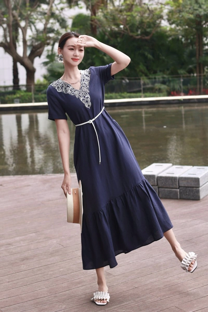 Discounted Unclassified Brand Dress