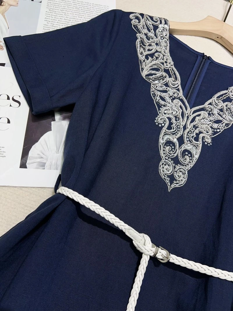 Discounted Unclassified Brand Dress
