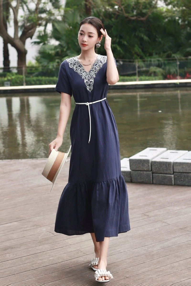 Discounted Unclassified Brand Dress