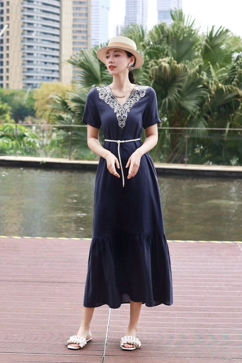 Discounted Unclassified Brand Dress