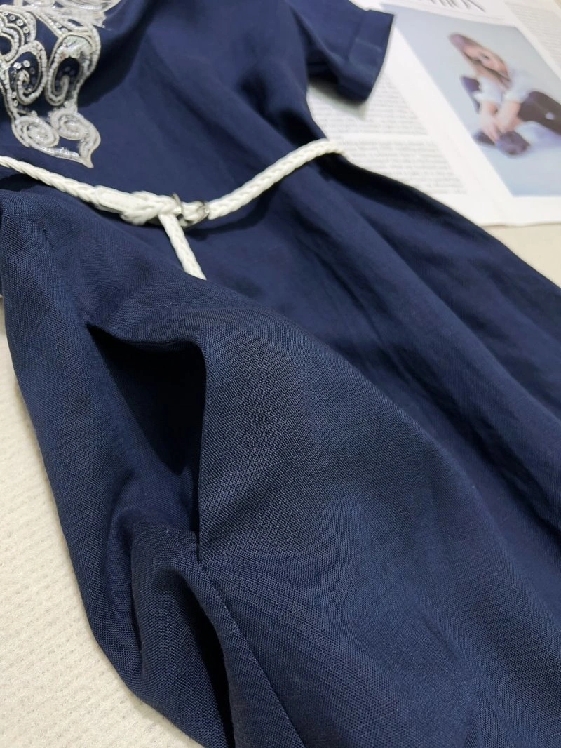 Discounted Unclassified Brand Dress