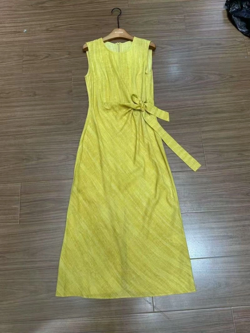 Cut-rate Unclassified Brand Dress