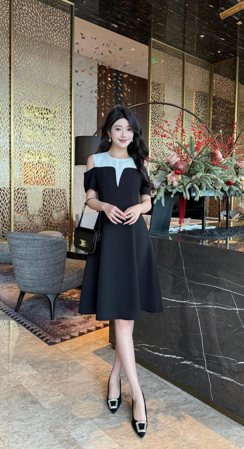 Unclassified Brand Dress