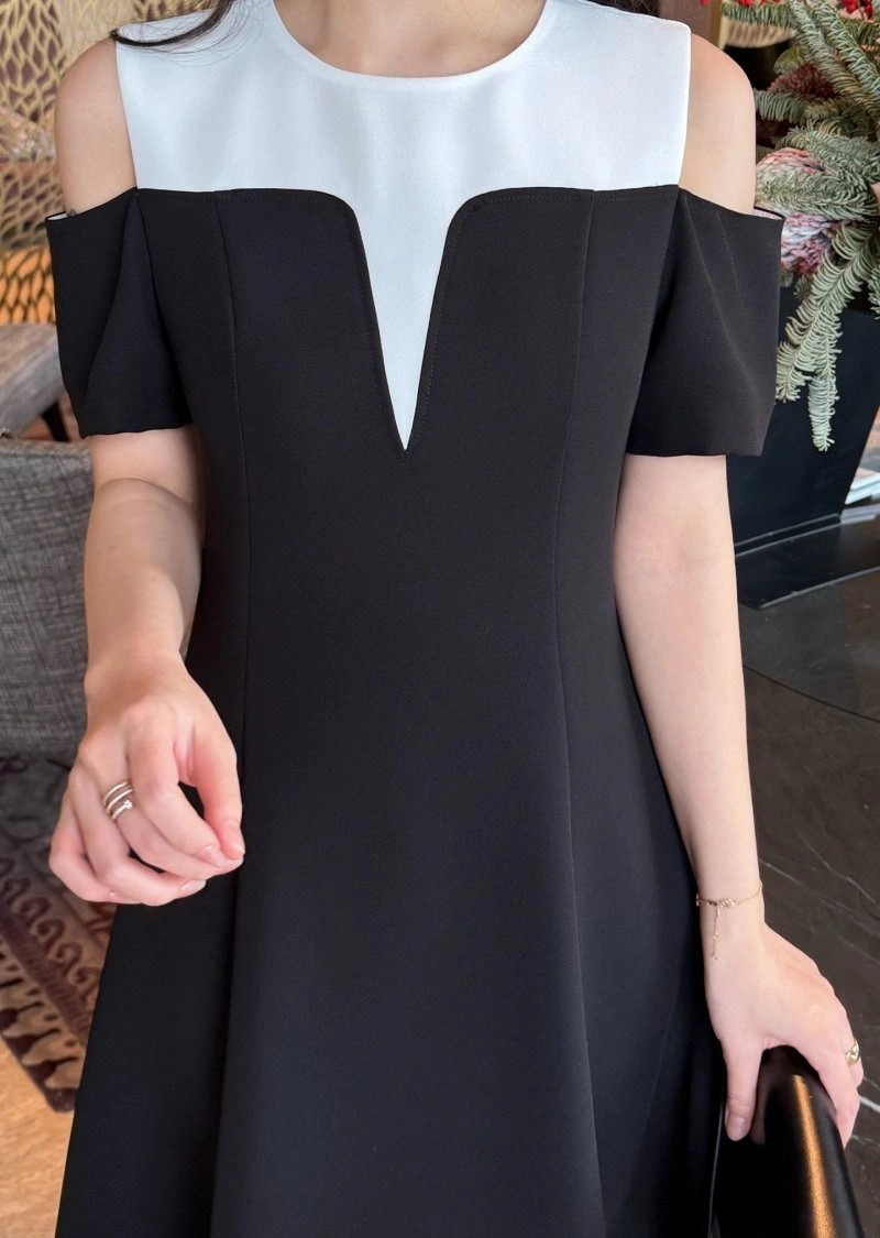 Discounted Unclassified Brand Dress