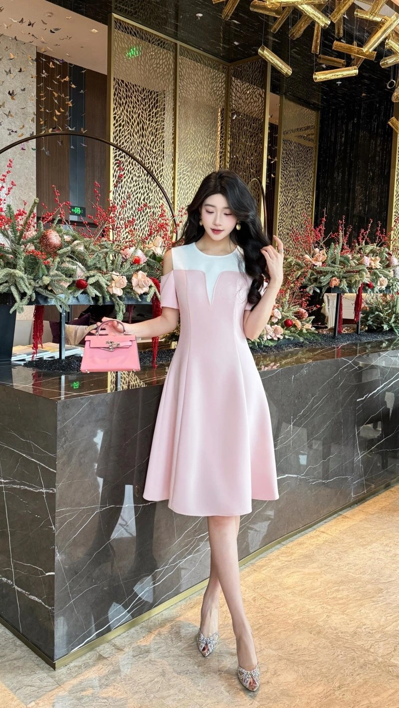 Budget-friendly Unclassified Brand Dress