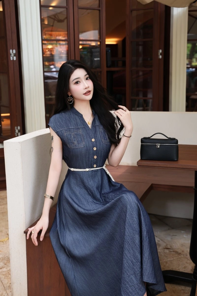 Discounted Unclassified Brand Dress