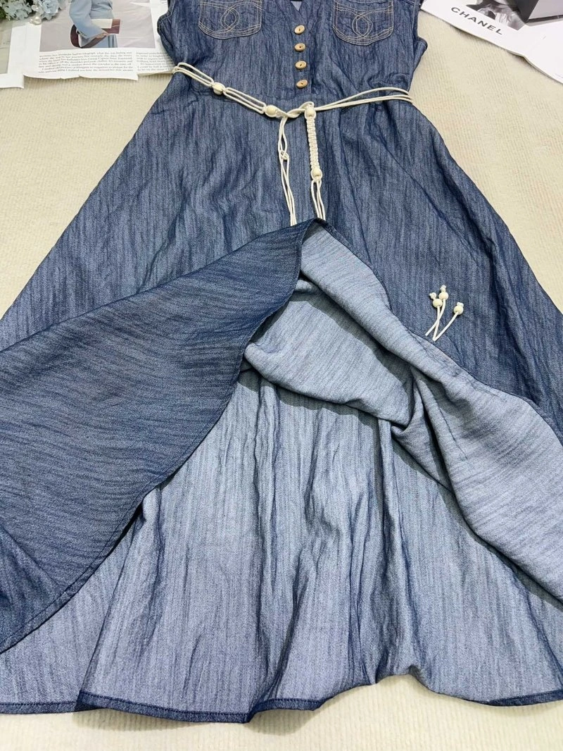Discounted Unclassified Brand Dress