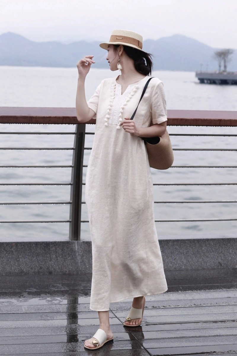 Indistinguishable Unclassified Brand Dress
