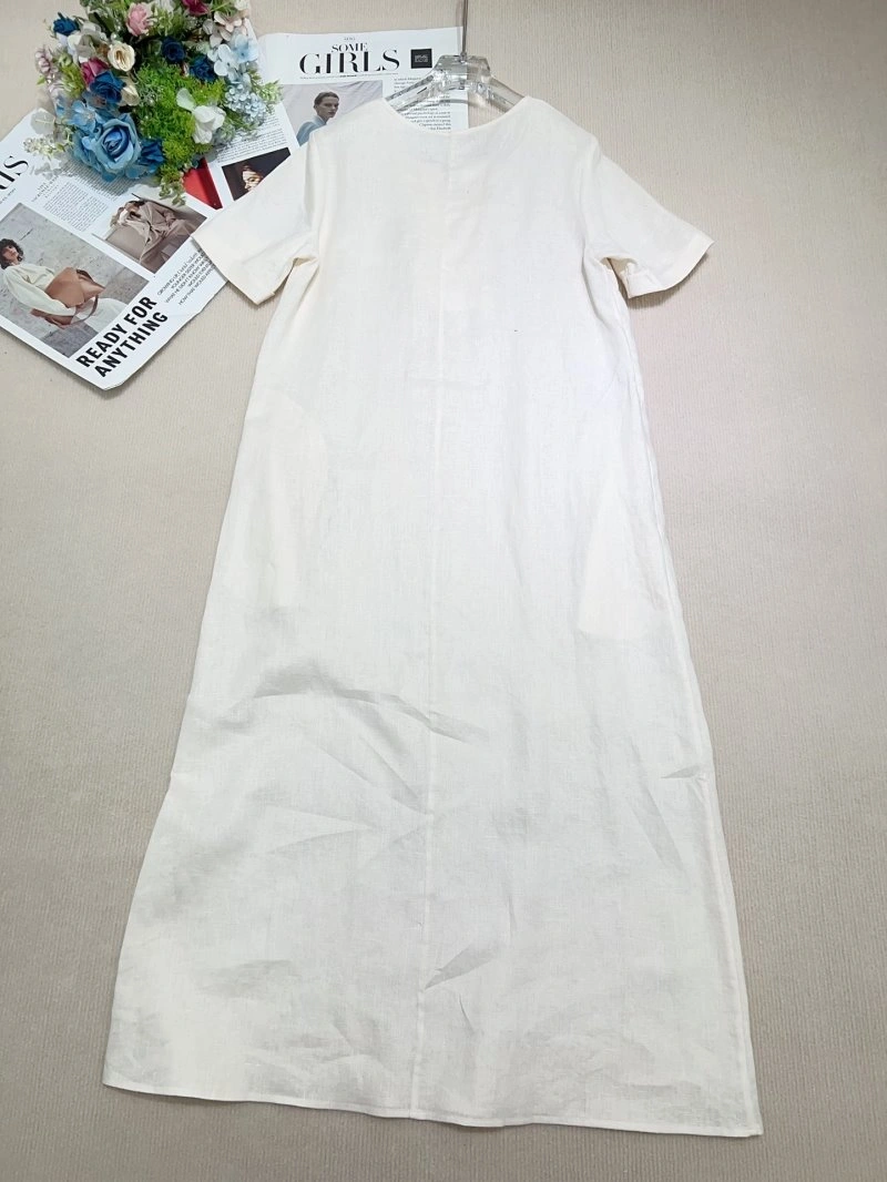 Indistinguishable Unclassified Brand Dress
