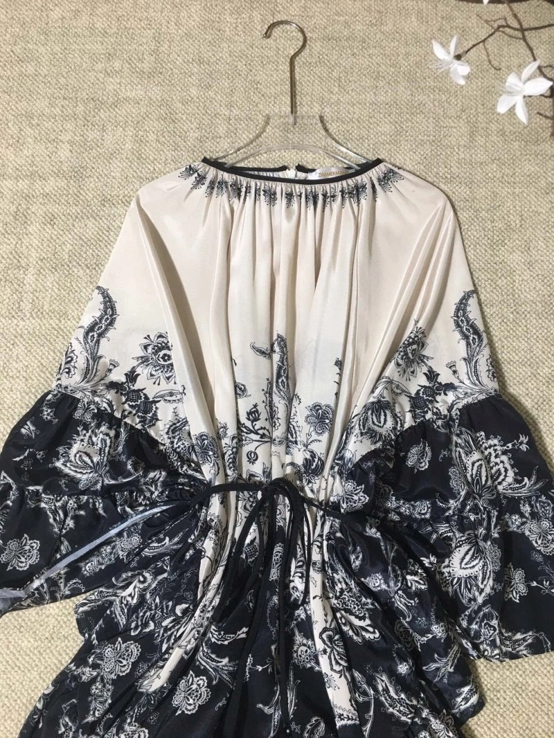 Low-cost Unclassified Brand Dress