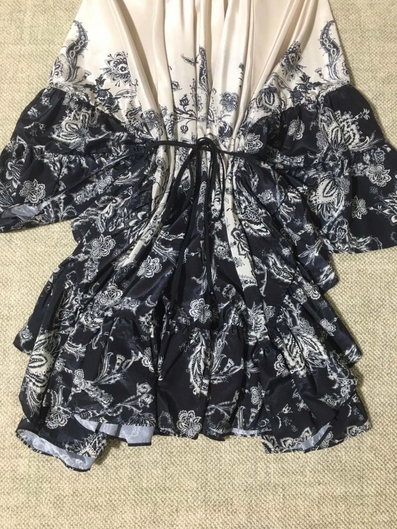Low-cost Unclassified Brand Dress