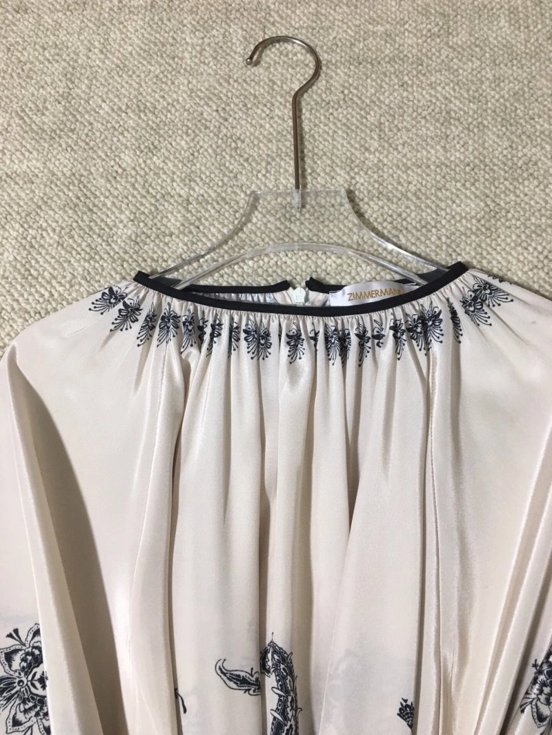 Low-cost Unclassified Brand Dress