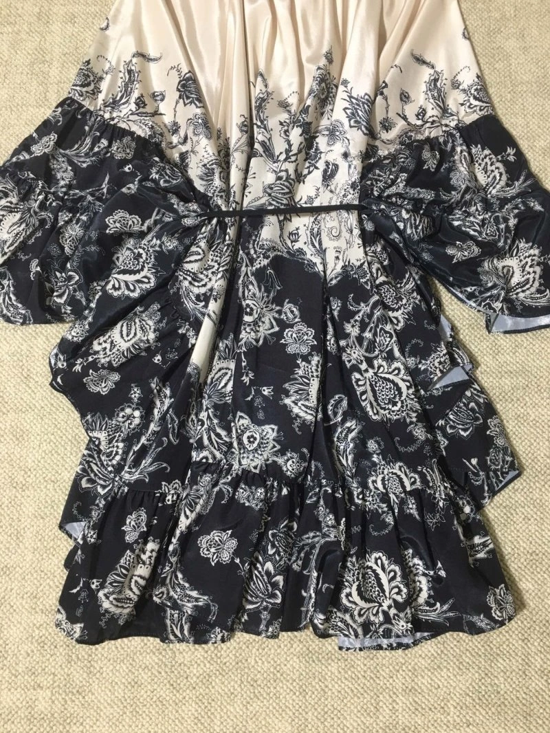 Low-cost Unclassified Brand Dress
