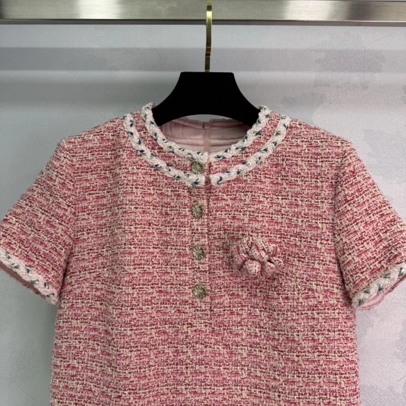 Indistinguishable Unclassified Brand Dress