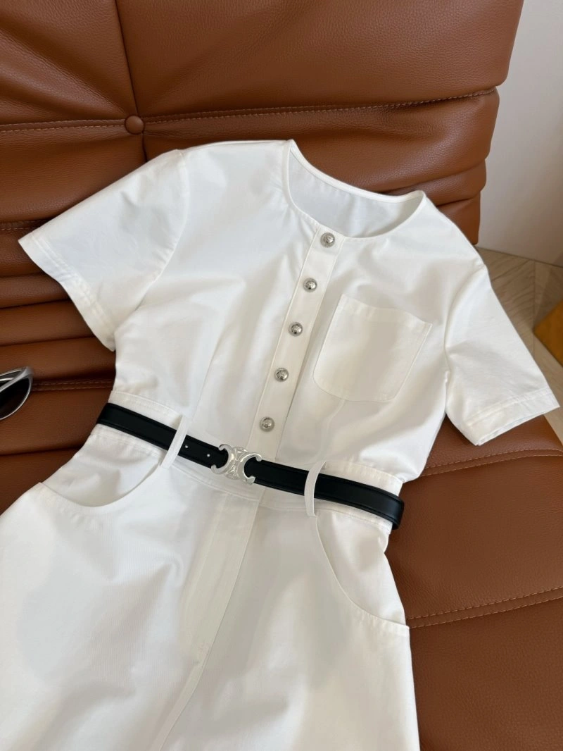 Accurate model Unclassified Brand Dress