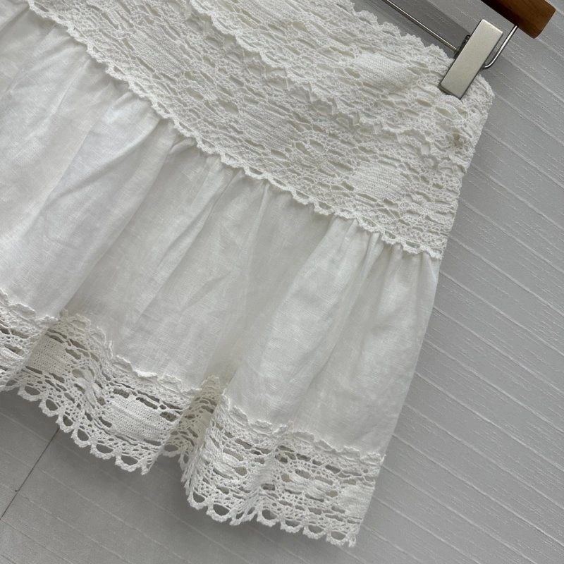 Accurate model Unclassified Brand Dress