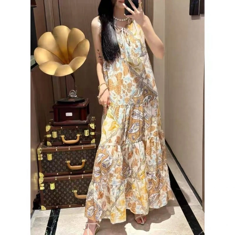 Accurate model Unclassified Brand Dress