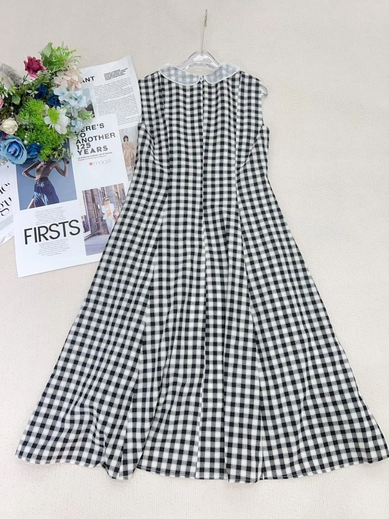Indistinguishable Unclassified Brand Dress