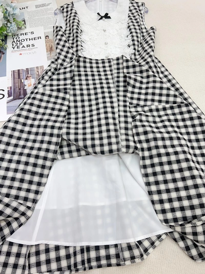 Indistinguishable Unclassified Brand Dress