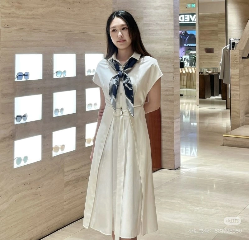 Brand-authenticated Unclassified Brand Dress
