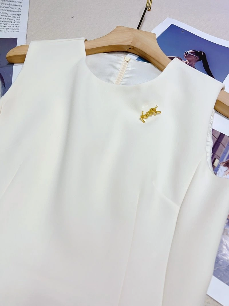 Legit Unclassified Brand Dress