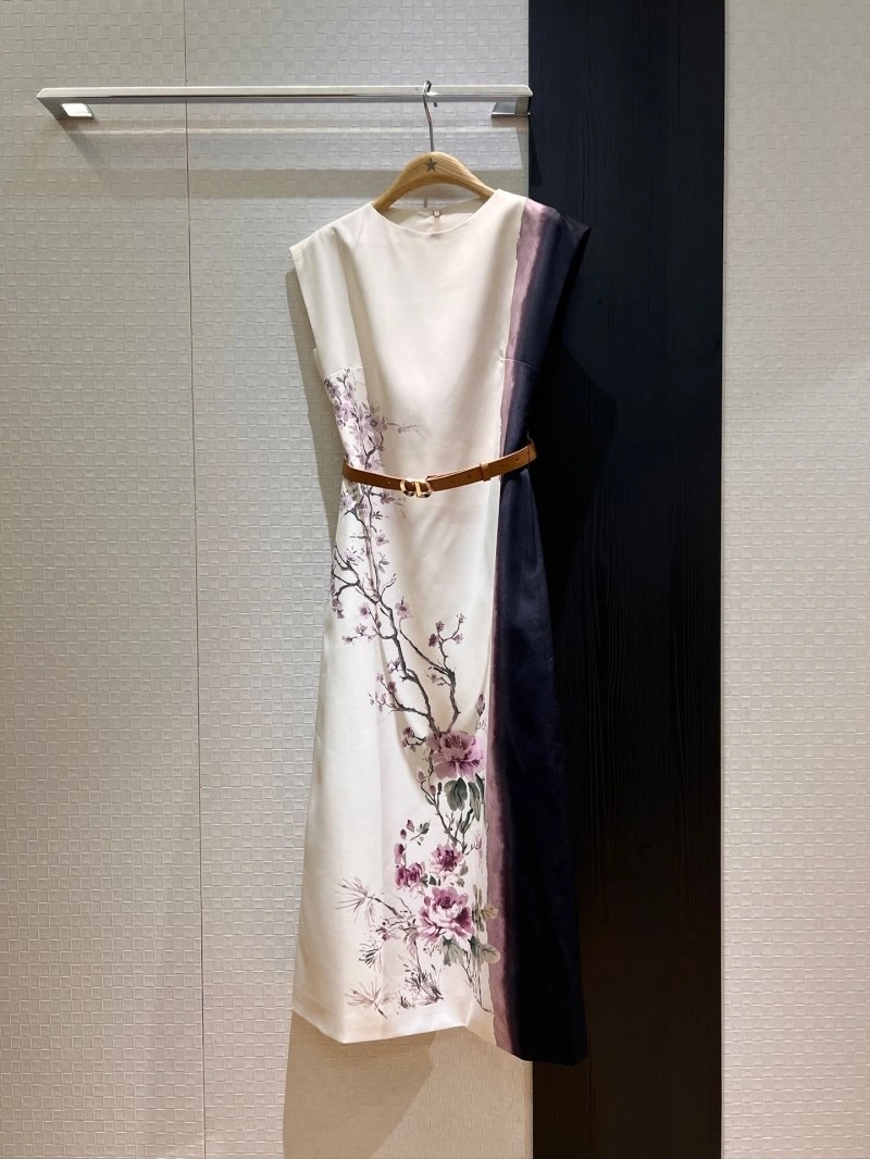 Unclassified Brand Dress