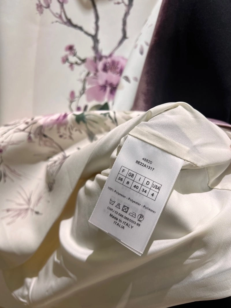 Cut-rate Unclassified Brand Dress