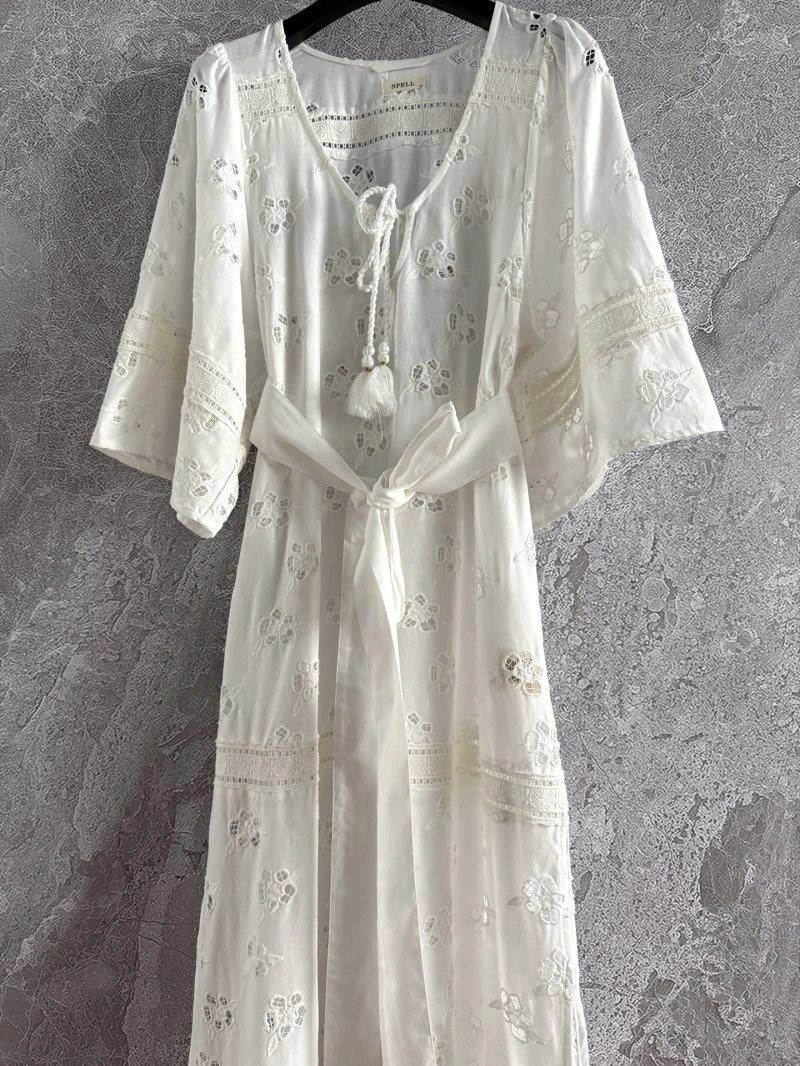 Inexpensive Unclassified Brand Dress