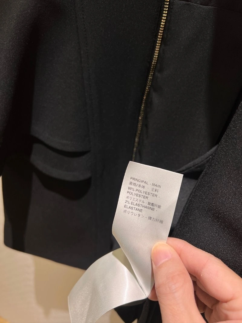Indistinguishable Unclassified Brand Dress