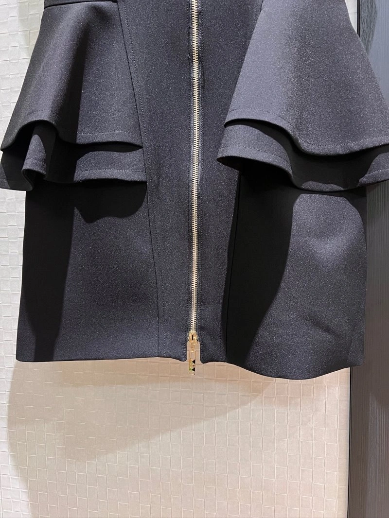 Indistinguishable Unclassified Brand Dress