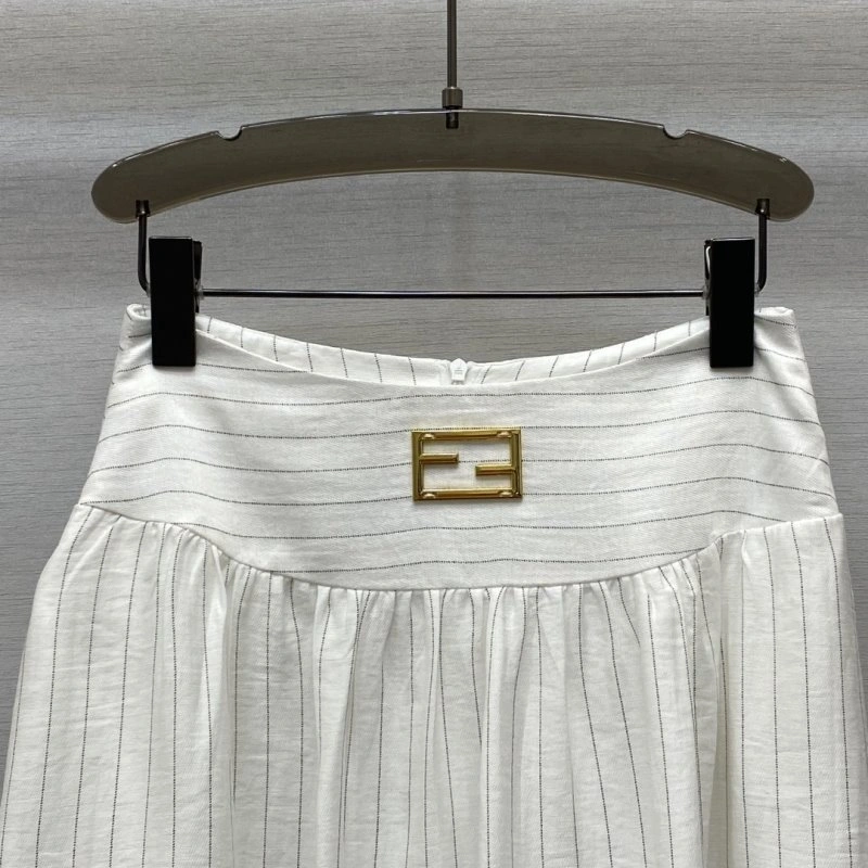 Indistinguishable Unclassified Brand Dress