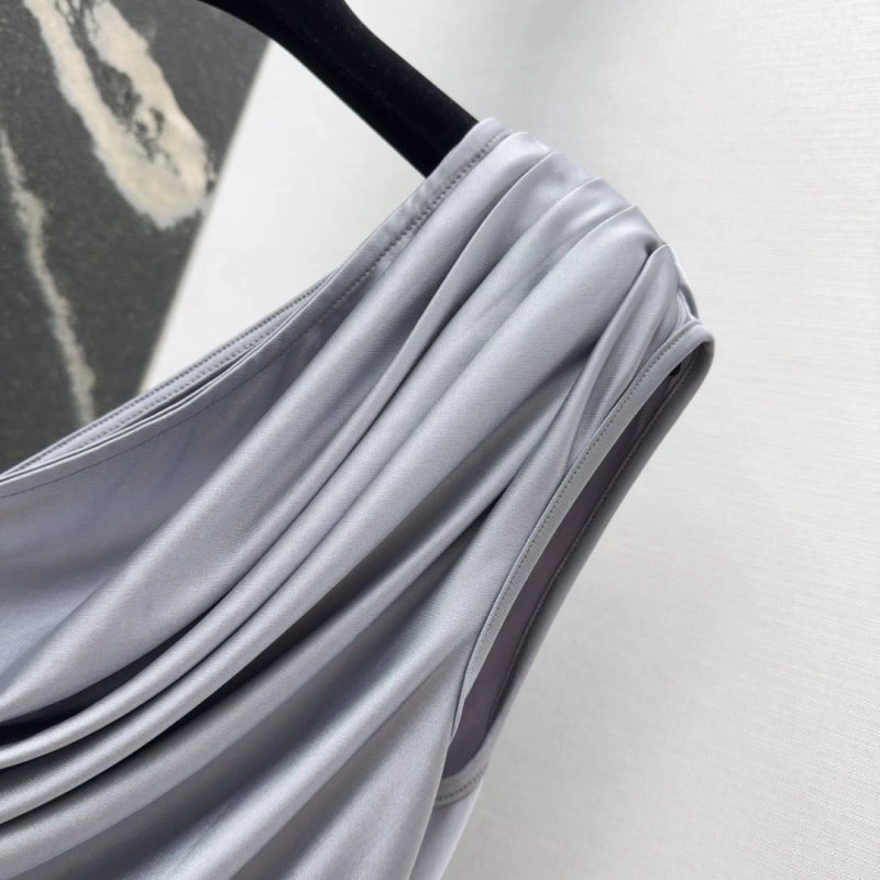 Indistinguishable Unclassified Brand Dress